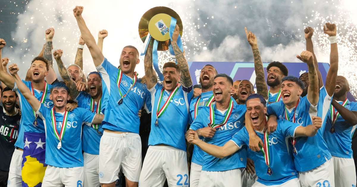 Napólí meistari og McTominay bestur á Ítalíu - RÚV.is