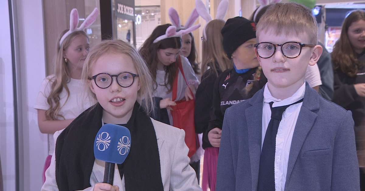 Geimverur, sjálfsalar og stórstjörnur á öskudegi - RÚV.is