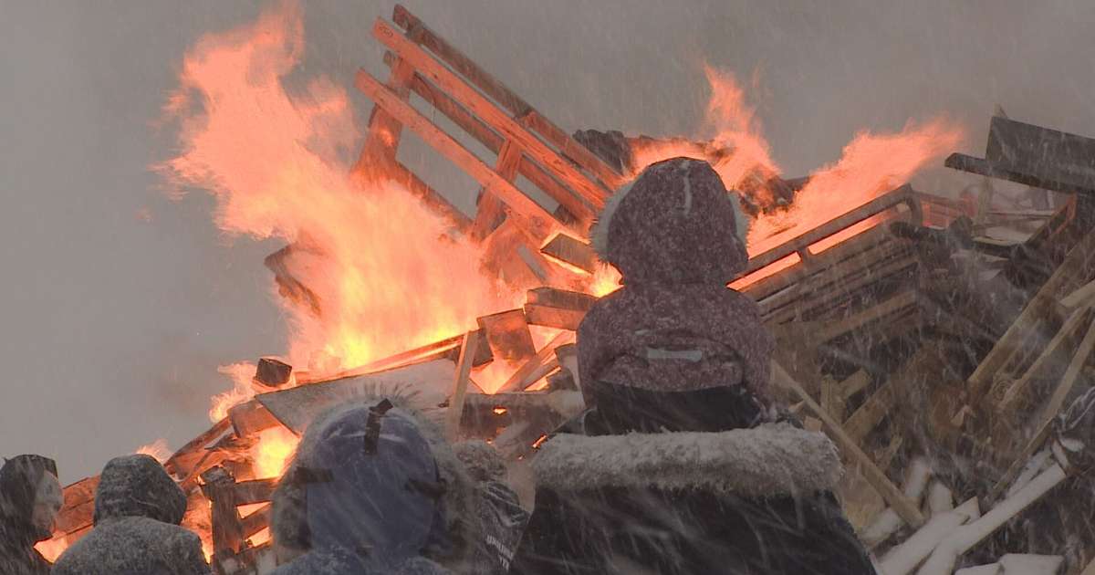 Bonfire cancellation reversed - RÚV.is