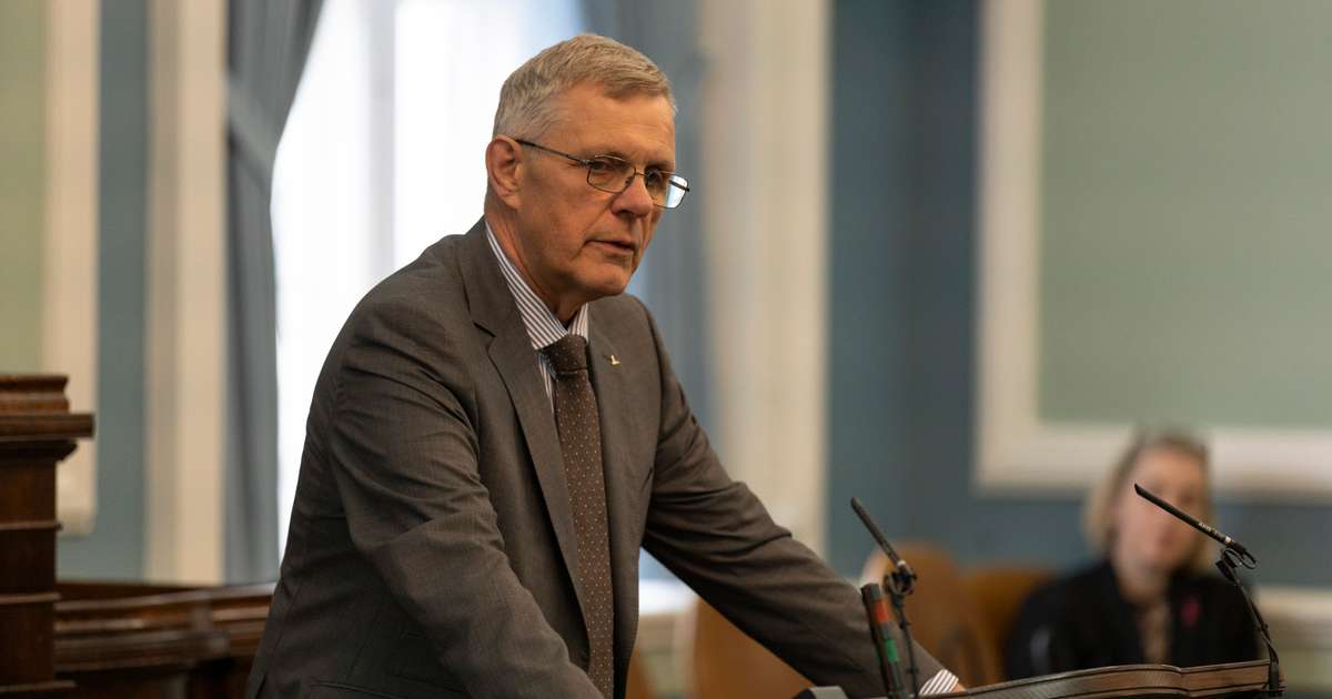 Jón leggur fram frumvarp sem hann lét vinna sem ráðherra - RÚV.is