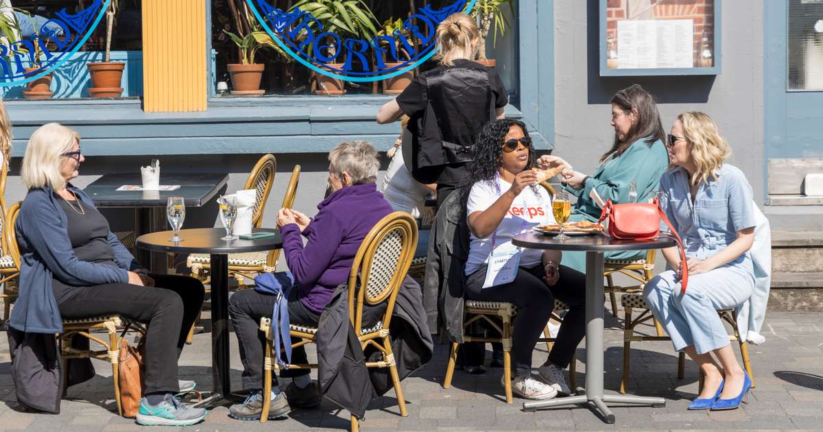 AGS: Efnahagshorfur almennt jákvæðar - RÚV.is