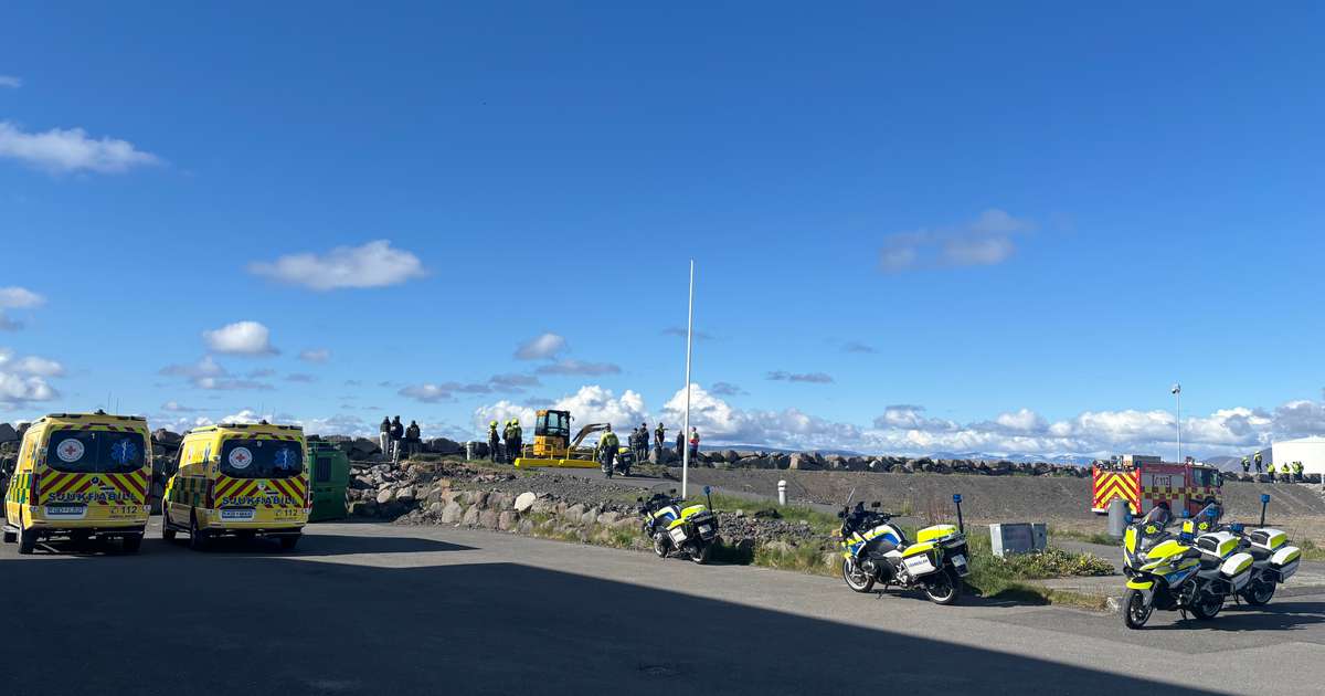 Leit hætt í bili að sundmanni úti fyrir Örfirisey - RÚV.is