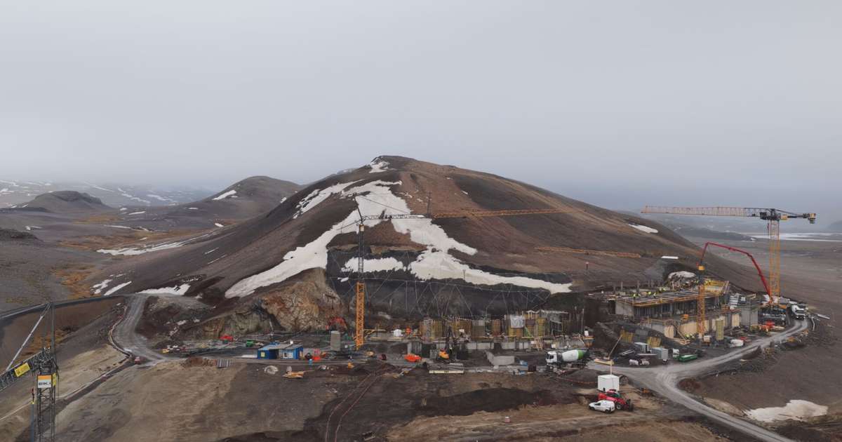 Hótel og baðlón grafið inn í líparítfjall í Þjórsárdal - RÚV.is