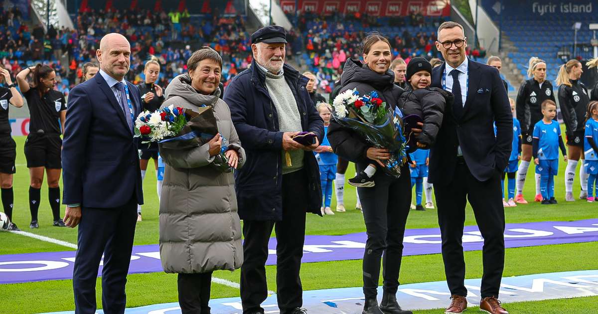 Ósáttur að vera skipt út fyrir reynslulausan þjálfara - RÚV.is