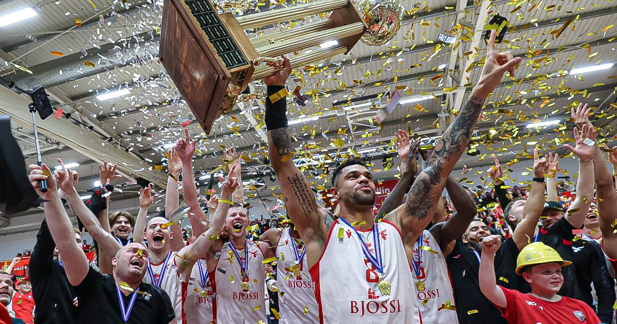 Val og Keflavík spáð sigri í Bónus deildunum - RÚV.is