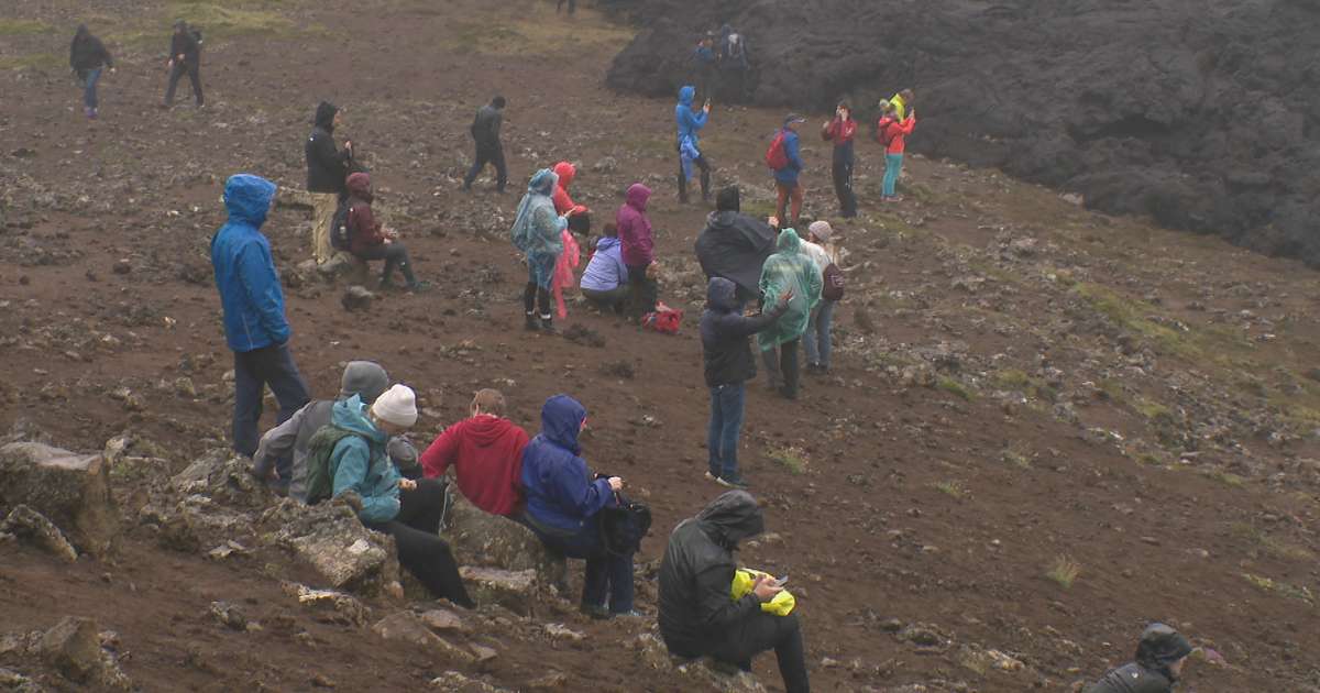 Don't walk on the lava - RÚV.is