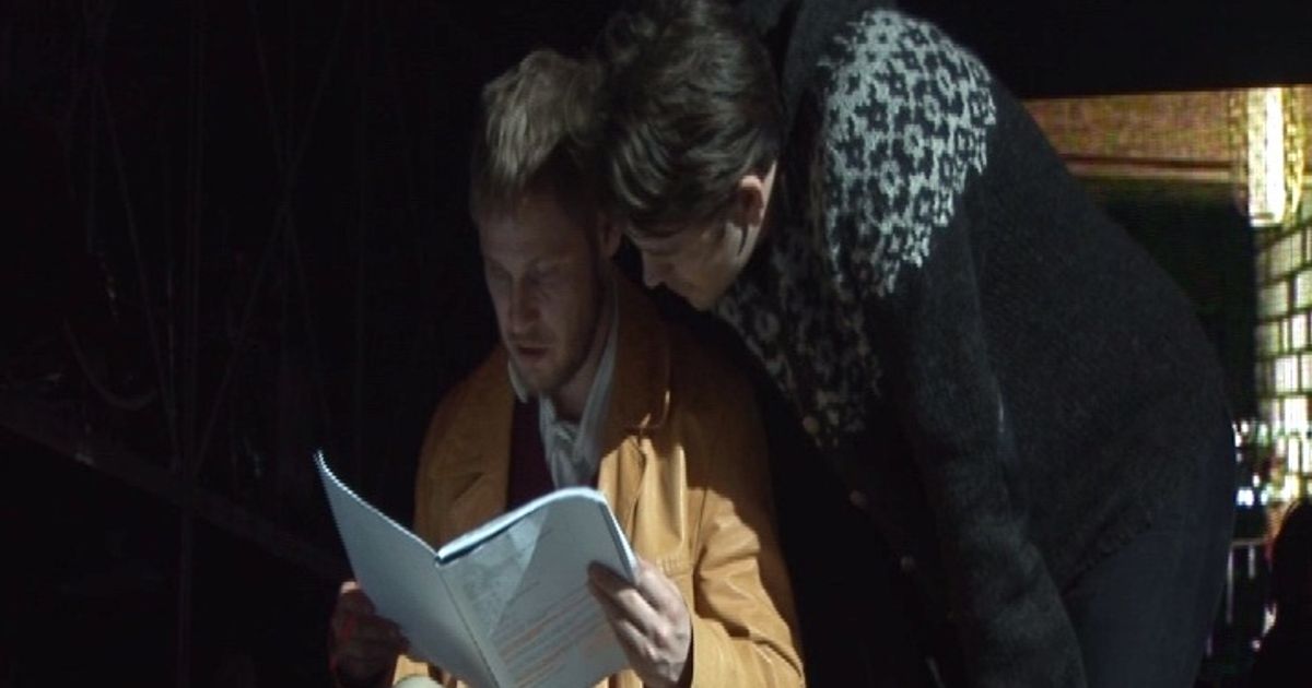 Englar alheimsins í Þjóðleikhúsinu - RÚV.is