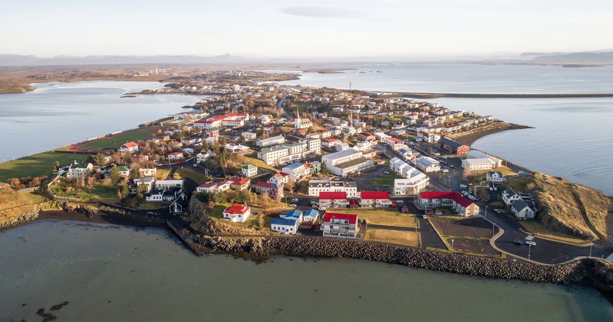 200 björgunarsveitarmenn leita að Modestas Antanavicius í Borgarnesi ...