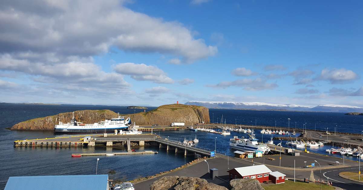 Strekkingsvindur inn á milli - RÚV.is
