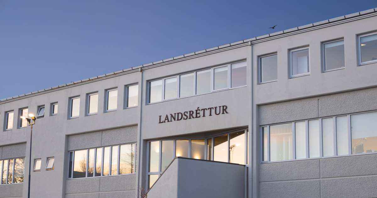 Landsréttur staðfestir að eldislax sé ekki sjávarafli - RÚV.is