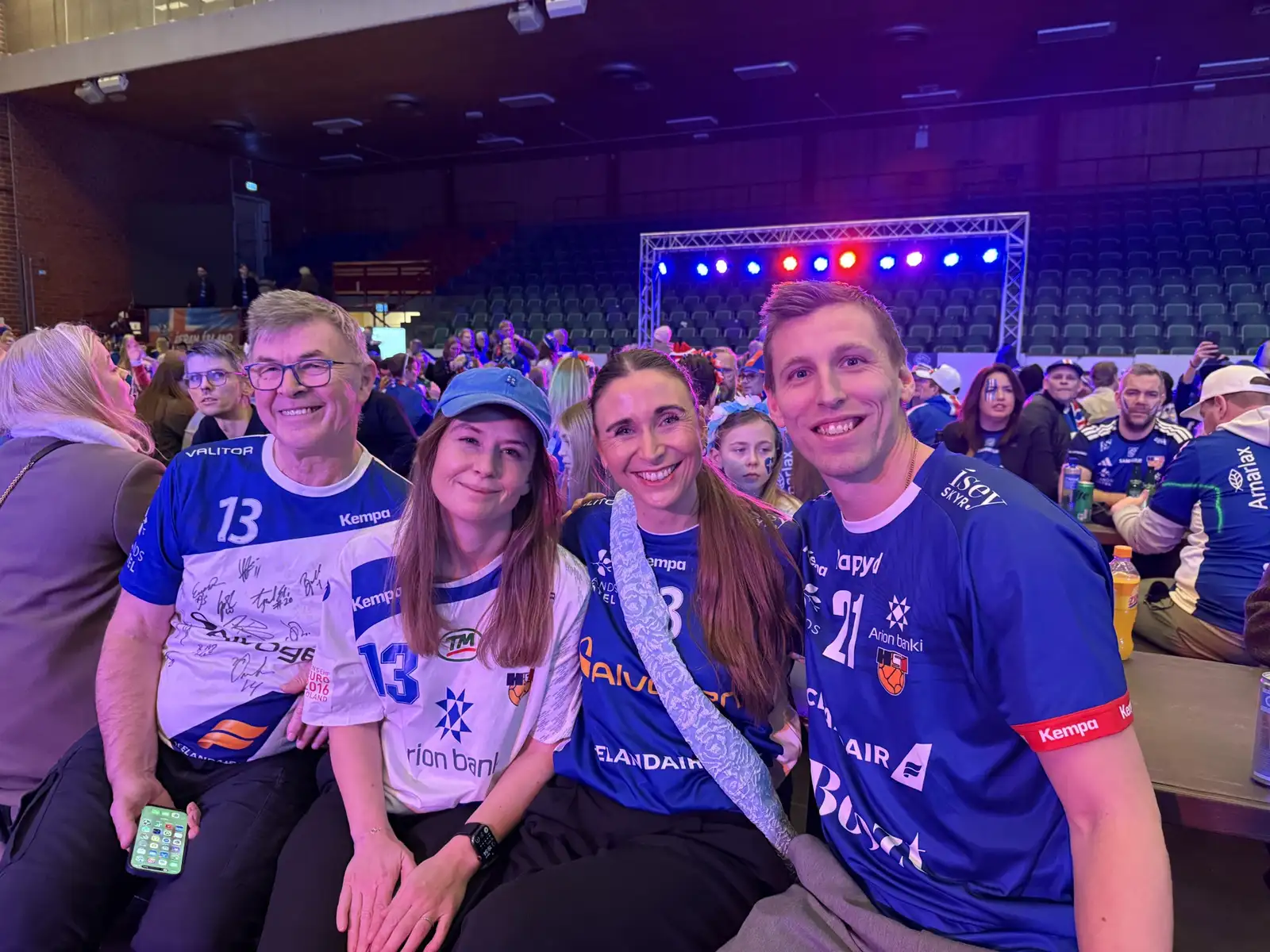 Ísland komið í milliriðil — allt sem þú þarft að vita - RÚV.is